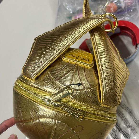Loungefly | Bags | Loungefly Harry Potter Hogwarts Quidditch Golden ...